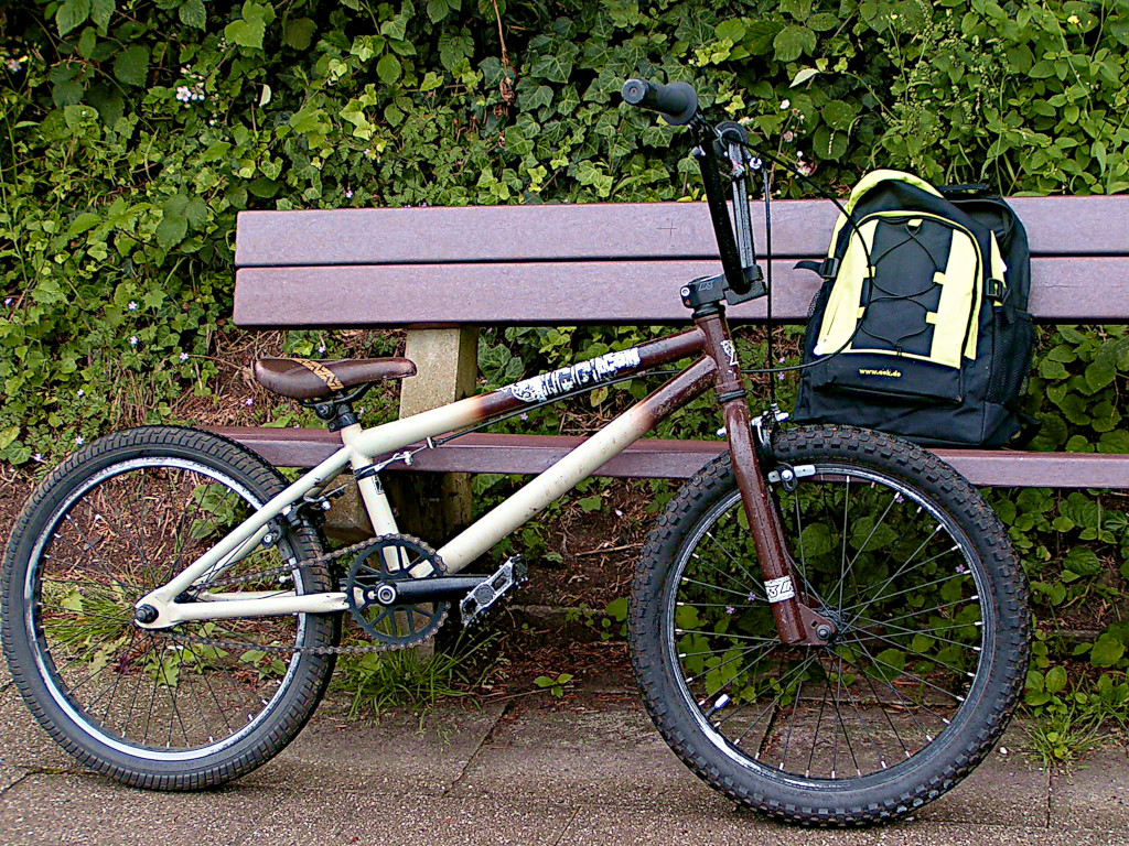BMX-Räder – rosarotefahrradkurbel